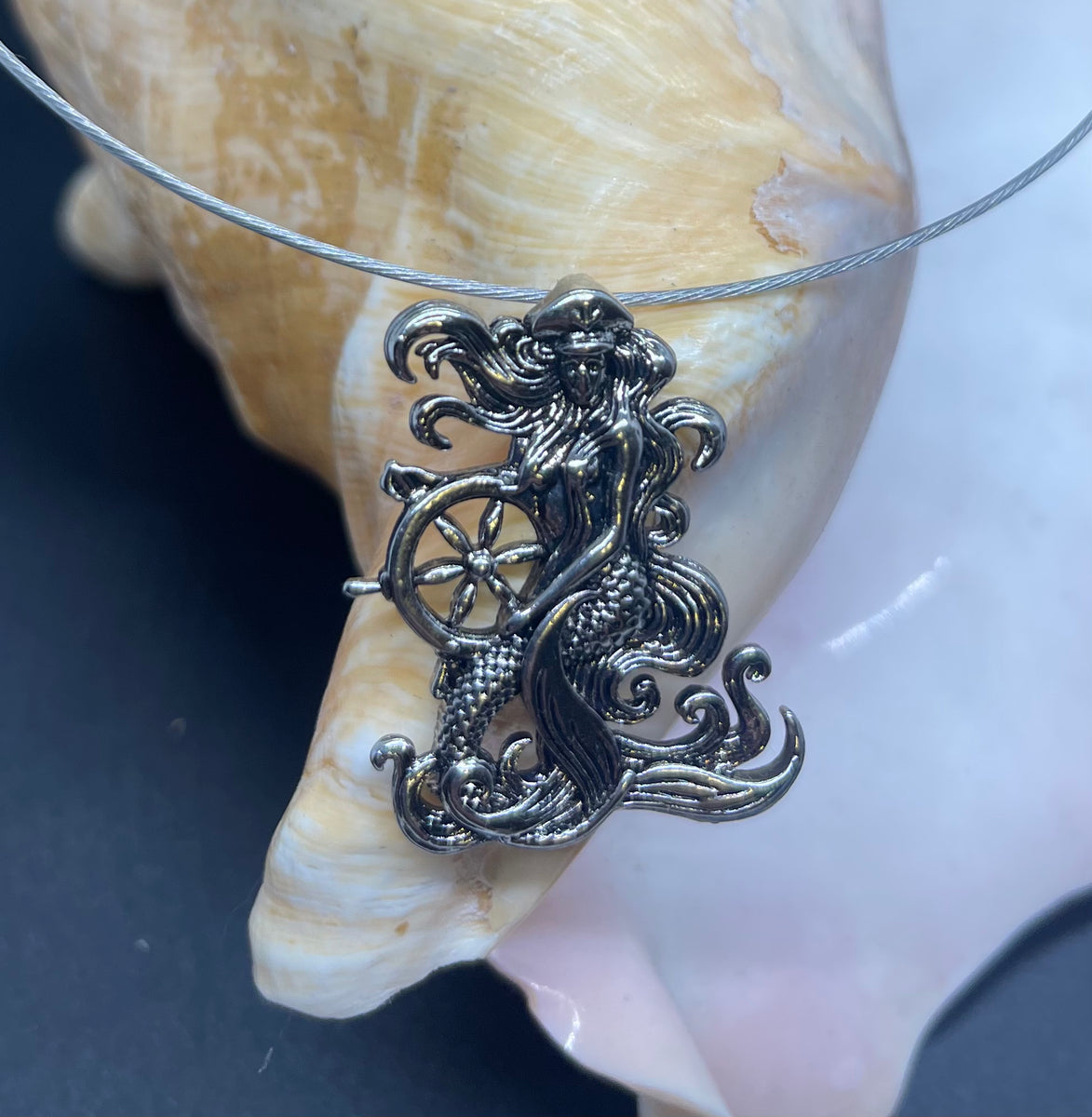 Mermaid Captain Pendant – Reel Mermaid